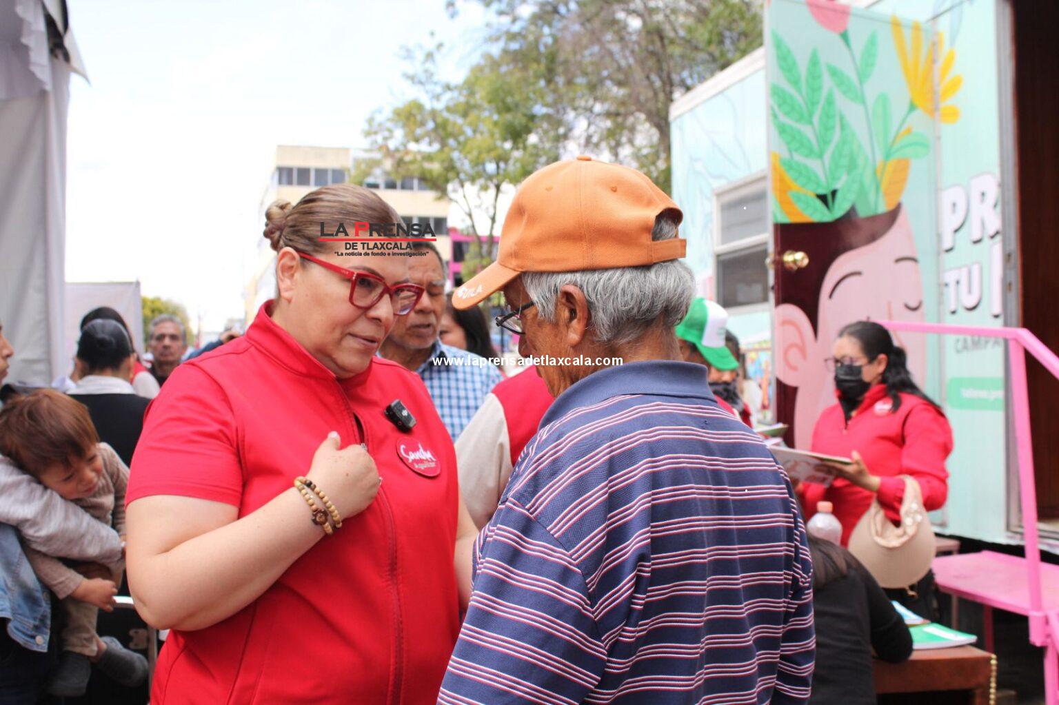 Miriam Martínez Sánchez Desea un 2026 Lleno de Esperanza para las ...